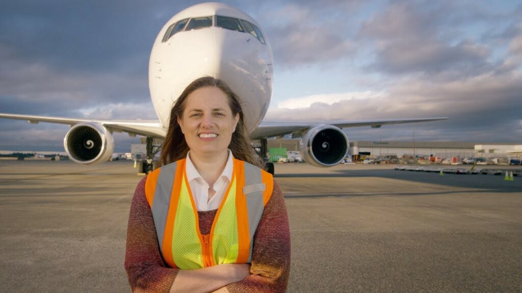 Speaker Series: Thursday, April 15th, 2021 with Sarah Rhoads ’99, VP ...